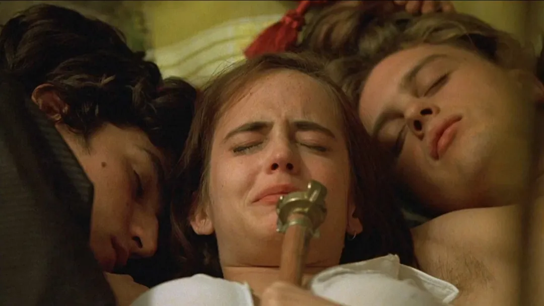 巴黎奥运“三人行”，远不如这部法国电影《戏梦巴黎》炸裂！-影视资讯-奈飞推荐